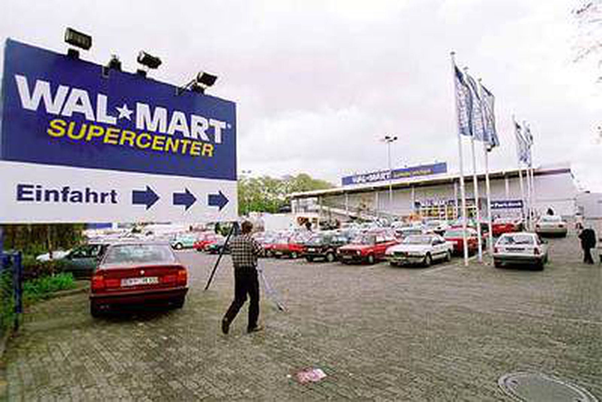 Wal-Mart se encoge en Europa | Negocios | EL PAÍS