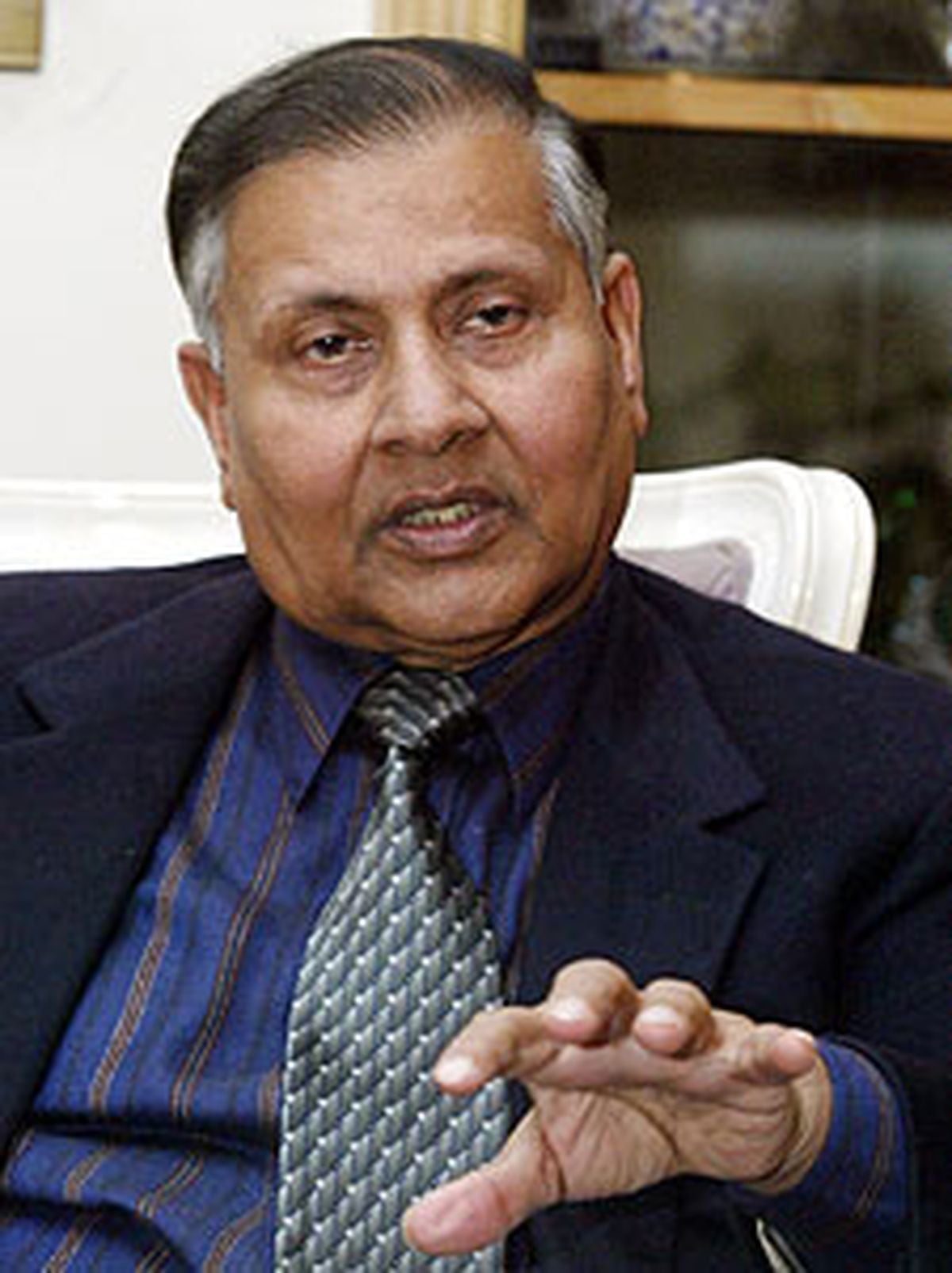 El general Mirza Aslam Beg | Internacional | EL PAÍS