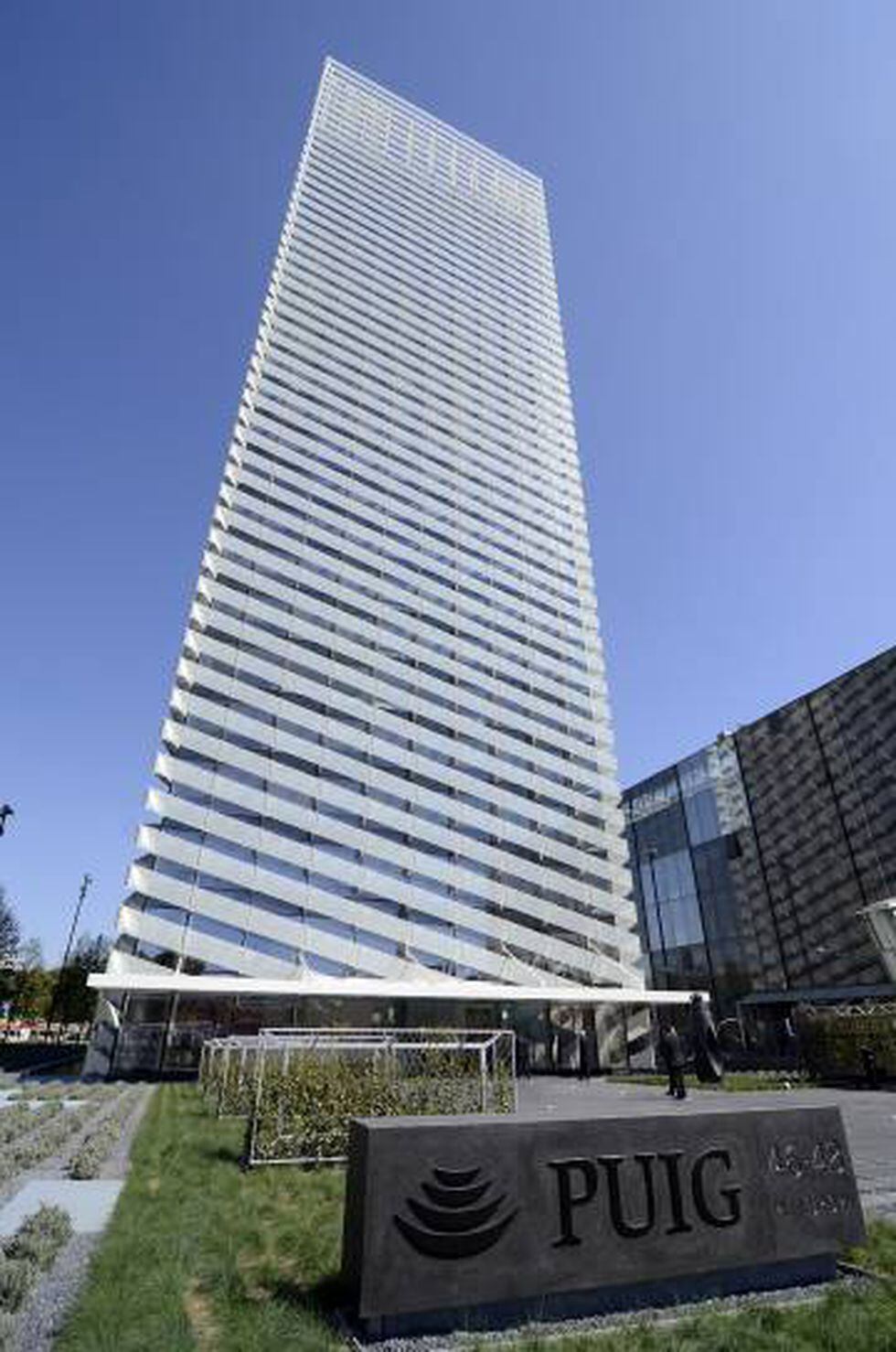 Puig quiere perfumar el mundo | Economía | EL PAÍS