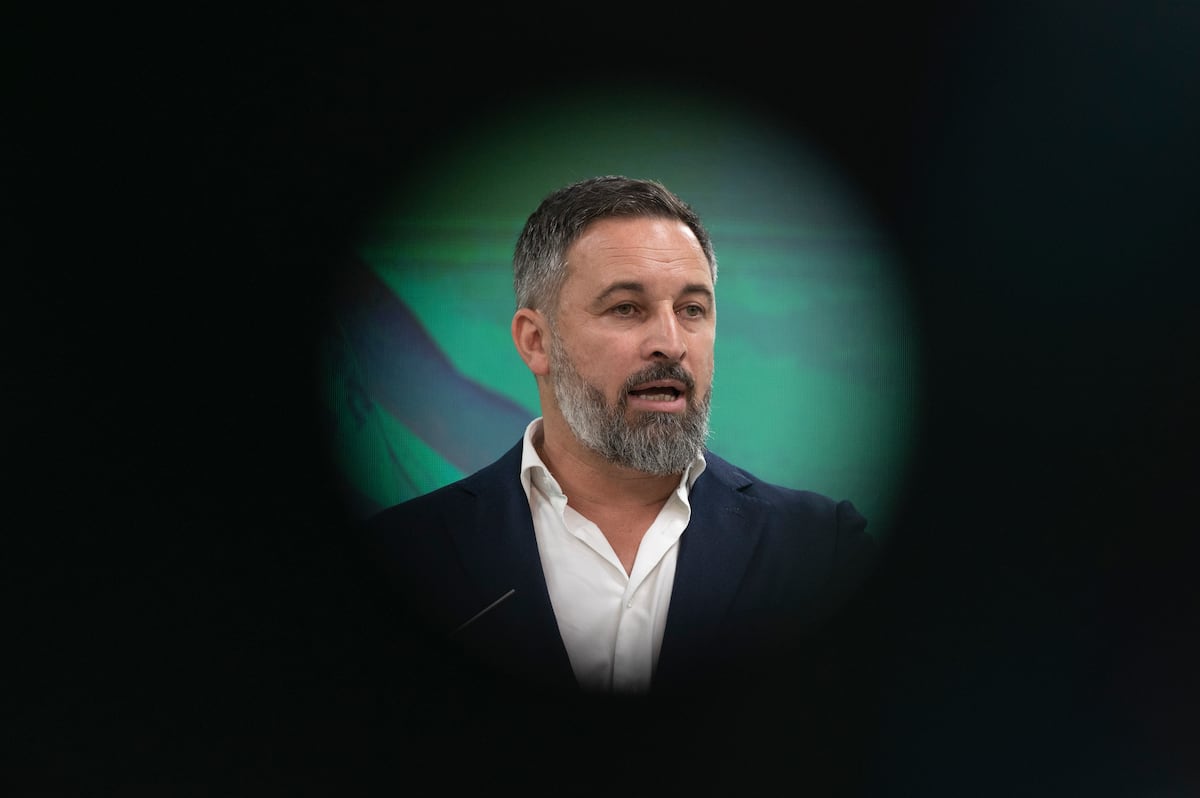 Abascal cambia los estatutos de Vox para hacer más opaco su ...