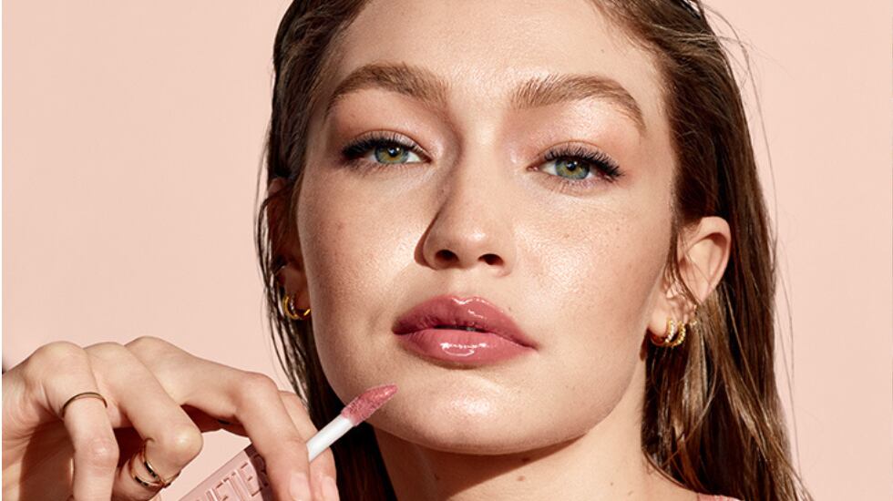 Gloss con ácido hialurónico para unos labios con más volumen ...