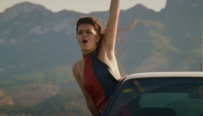 Amaia cambia de registro, canta con Alizzz y homenajea ‘La ruta del ...