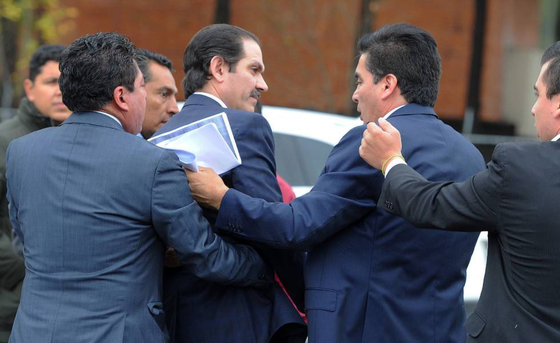 Guillermo Padrés se entrega a las autoridades | México | EL PAÍS