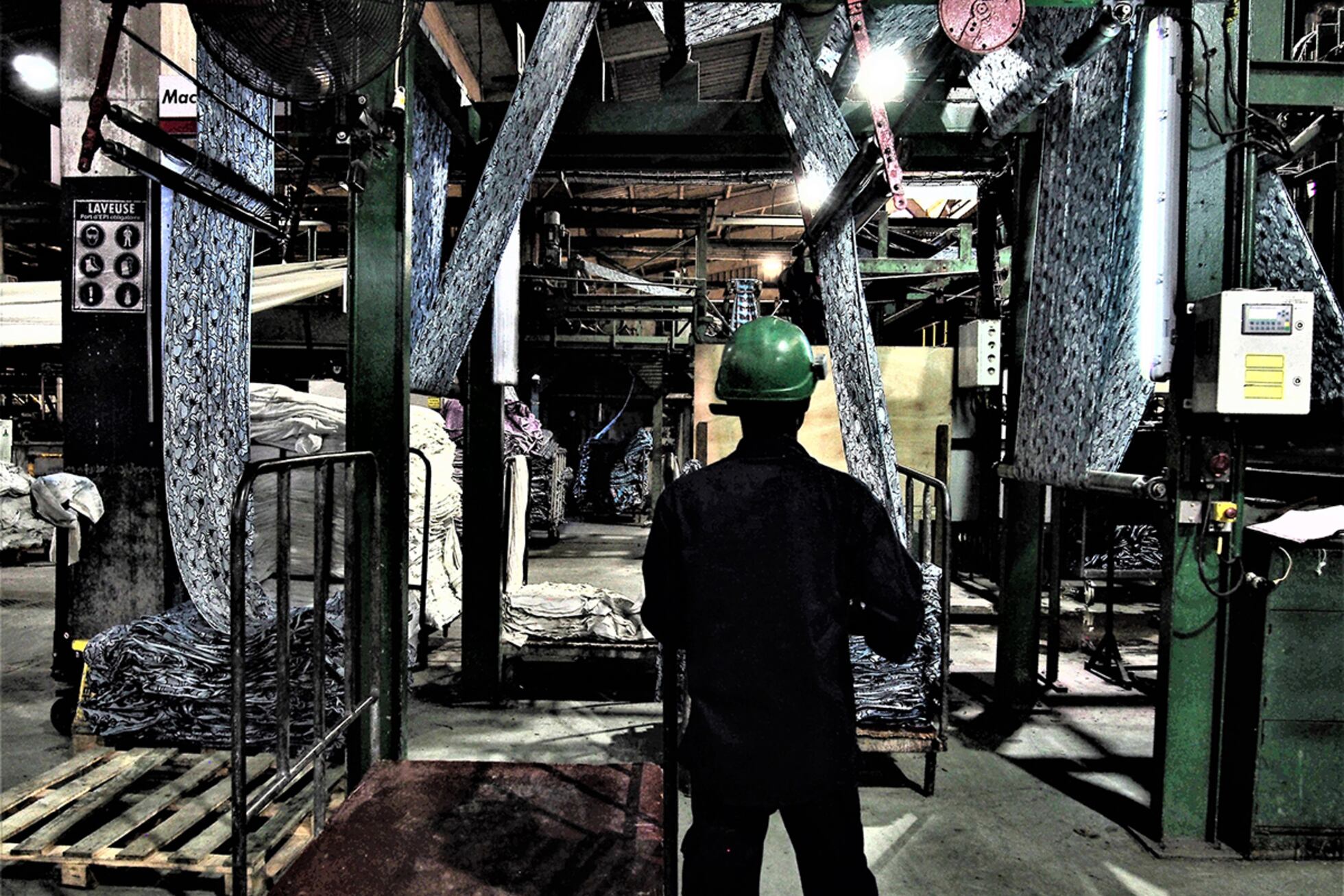 La increíble historia de los estampados africanos que hicieron ricas a ...