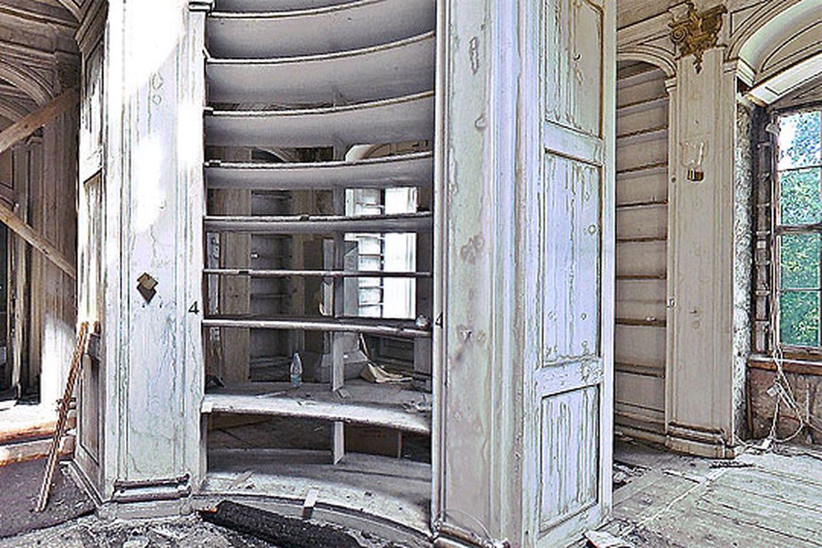 La sala rococó de la biblioteca Anna Amalia de Weimar después del ...