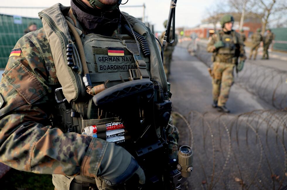 ¿Vuelve la mili a Alemania? La guerra en Europa espolea el debate sobre ...