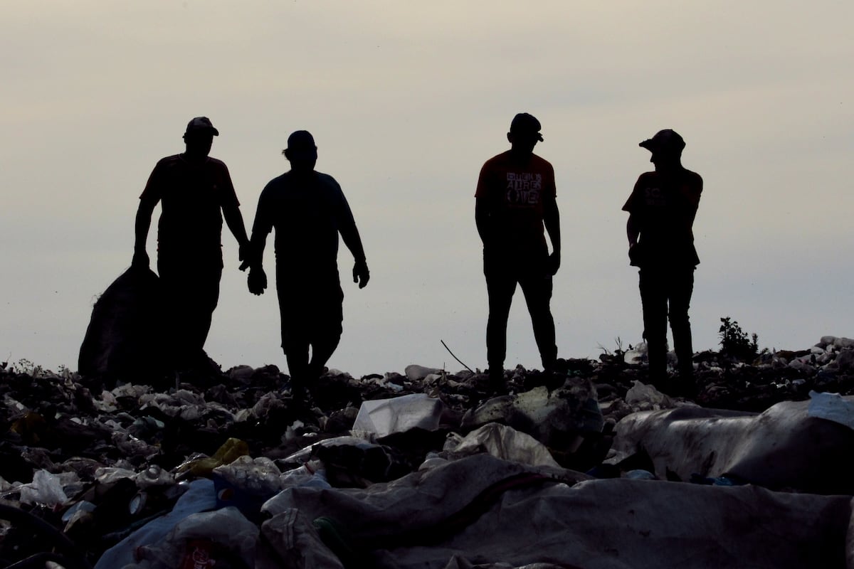 Los recicladores de Luján, el basural a cielo abierto más grande de ...