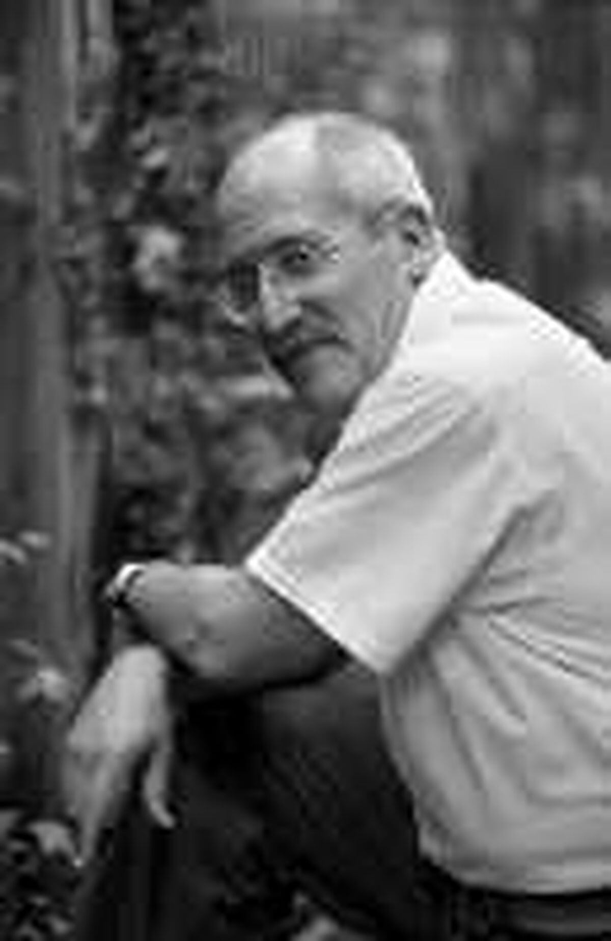 B37017bis - (28/set/00) - color -Andreu Martin, escritor de novela ...