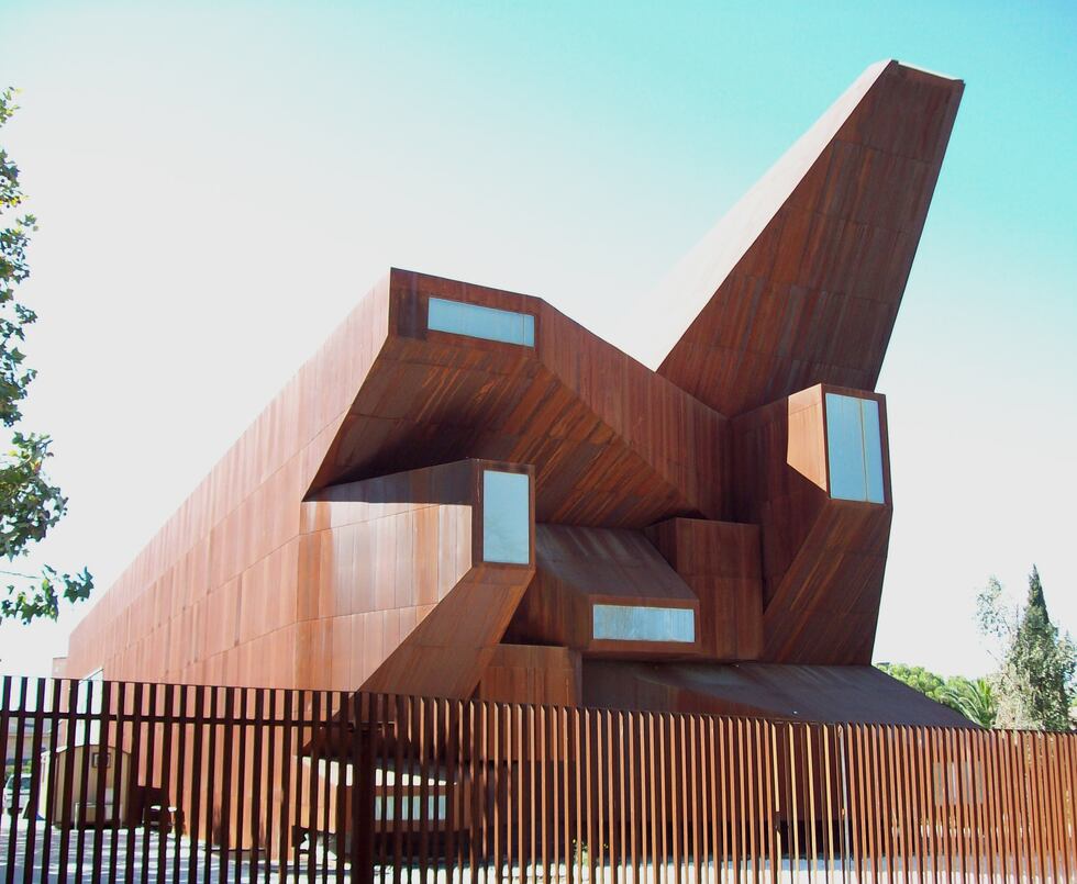 El país de las iglesias “espeluznantes”: por qué los templos modernos ...