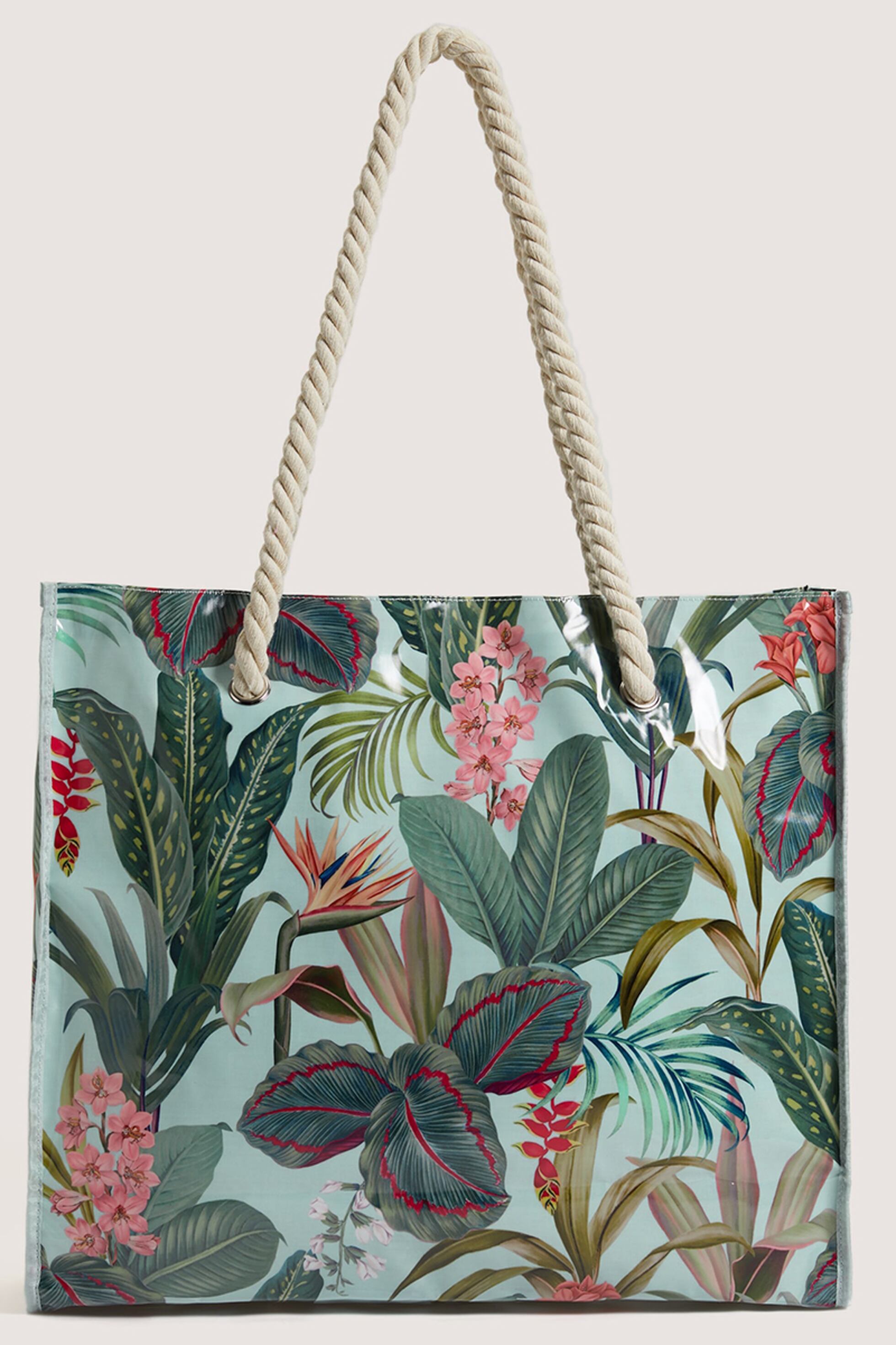 20 prendas de estampado tropical con las que dar la bienvenida al ...