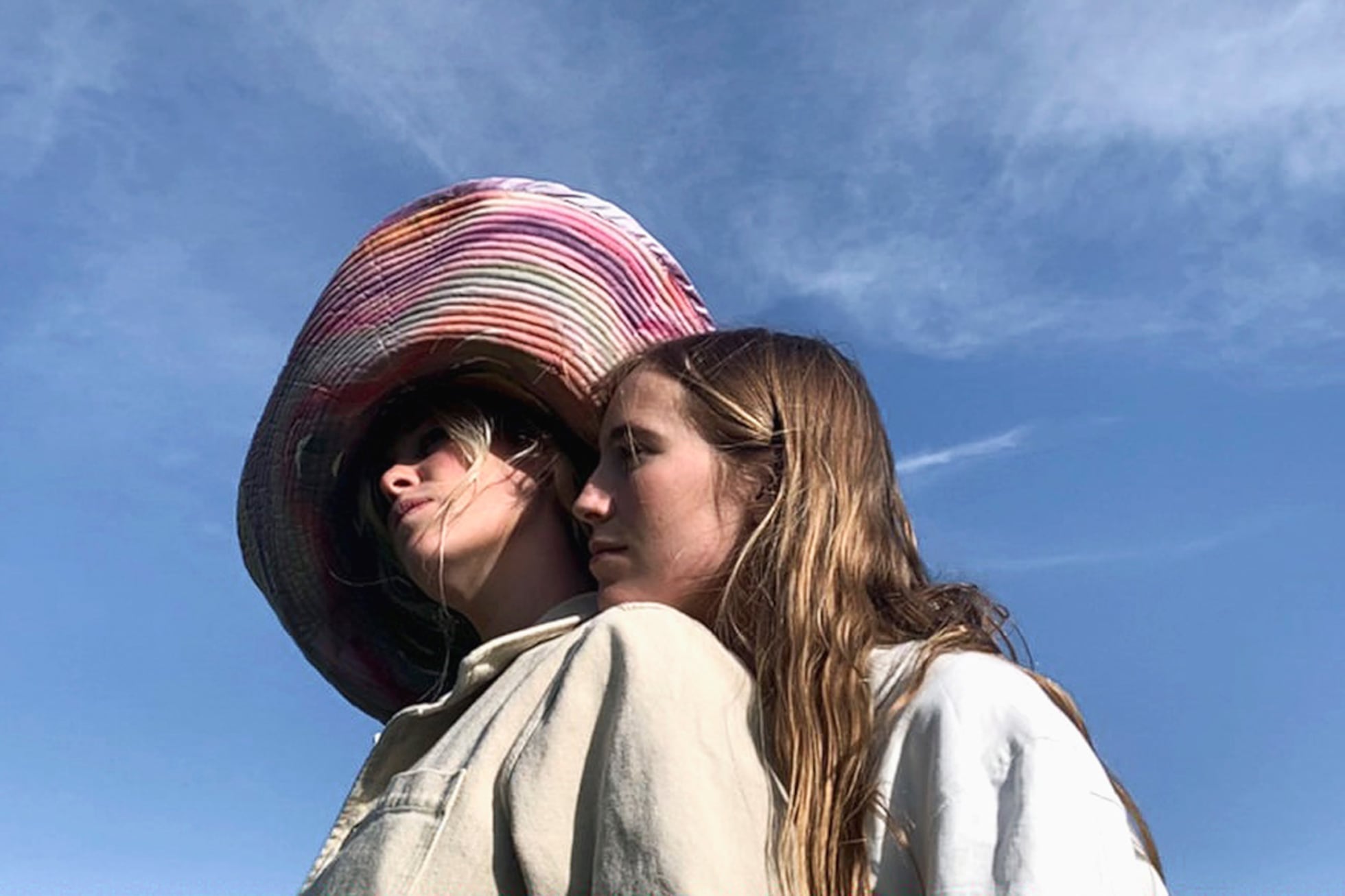 Las hermanas veinteañeras detrás de Romualda, la marca española de ...