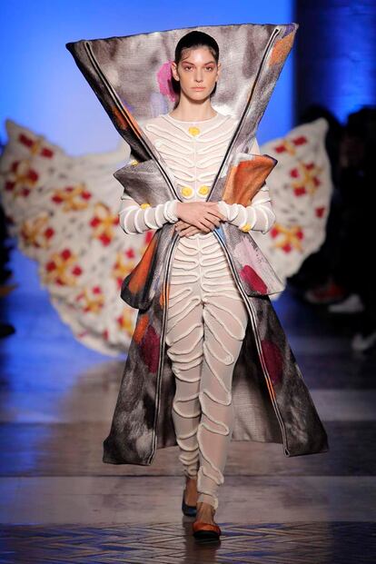 La tauromaquia y la religión inspiran la colección de Leandro Cano | Fotos | S Moda: Revista de ...