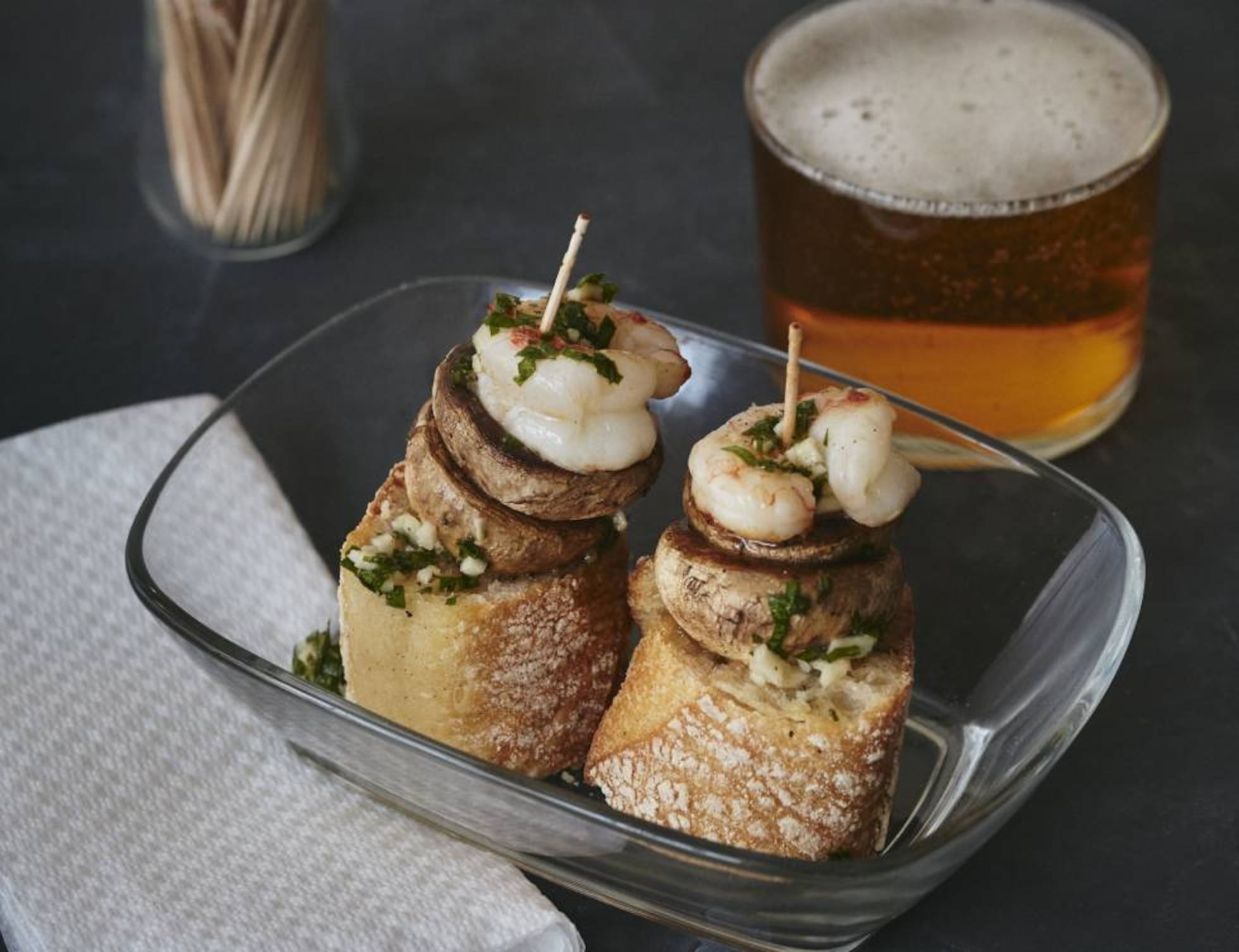 La receta: pincho de champiñones con gambas | EL PAÍS Semanal | EL PAÍS