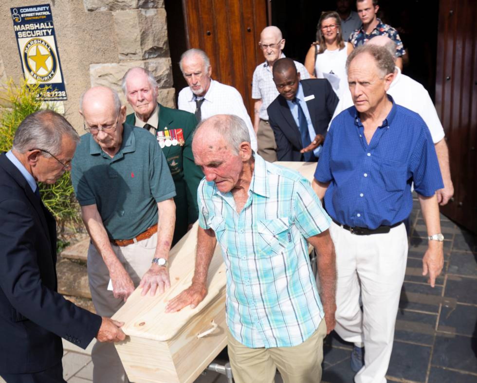 Muere Mike Hoare, ‘Mad Mike’, el mercenario de los Patos Salvajes ...