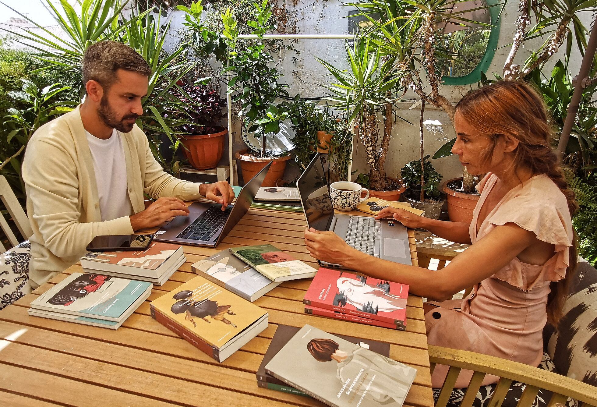 Nuevas editoriales nacidas en pandemia renuevan el mercado del libro en ...