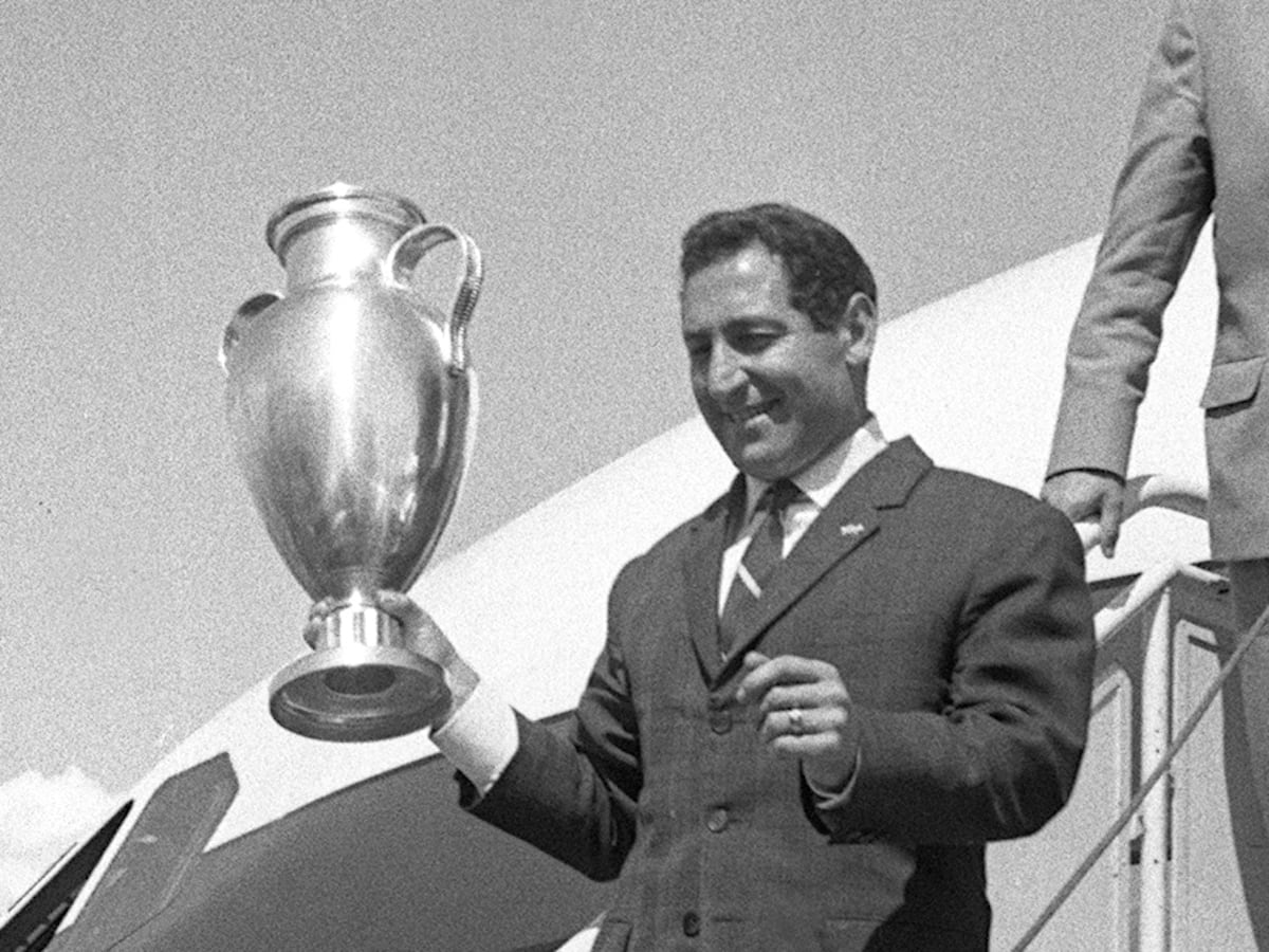 Vídeo | El emotivo adiós del Real Madrid a Paco Gento | Vídeos | EL PAÍS