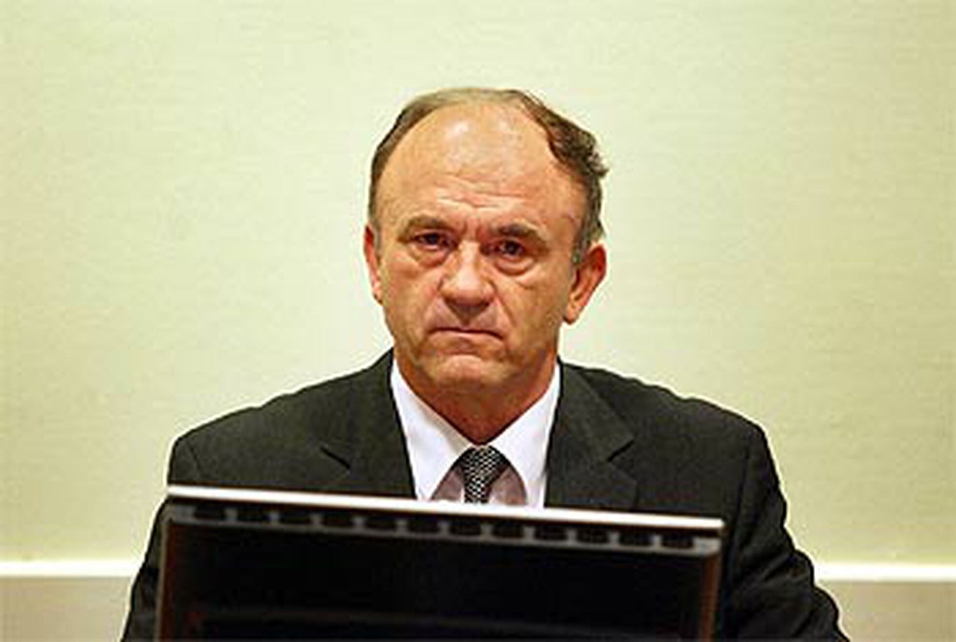 Condenado a 20 años el general que dirigió el cerco de Sarajevo ...
