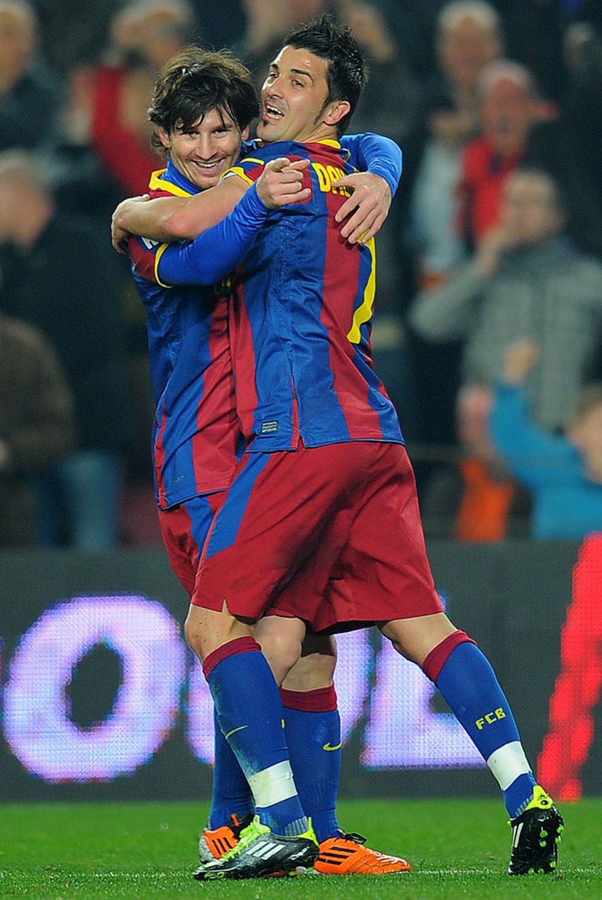 Messi se abraza a Villa | Deportes | EL PAÍS