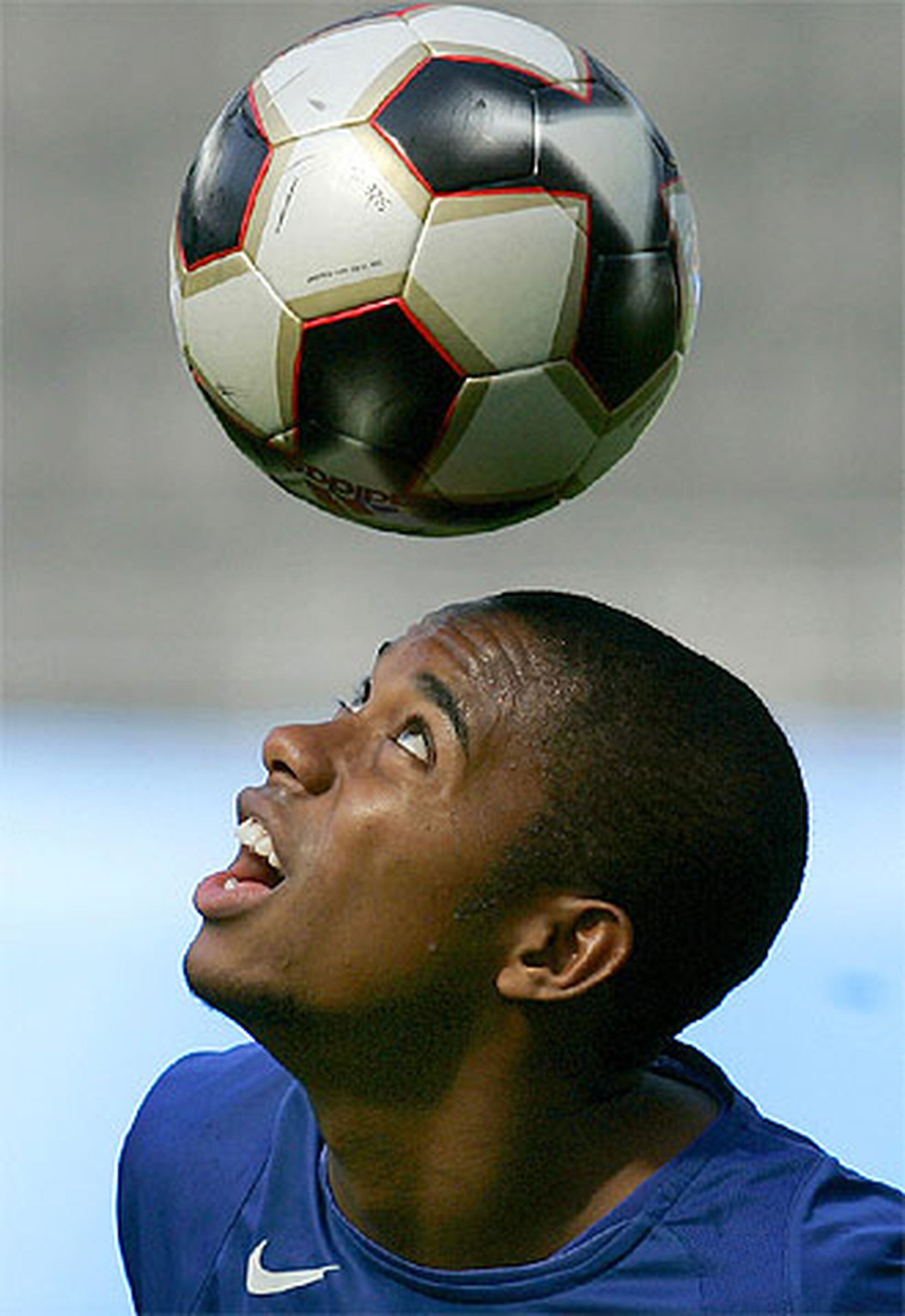 Robinho ya es jugador del Real Madrid | Deportes | EL PAÍS