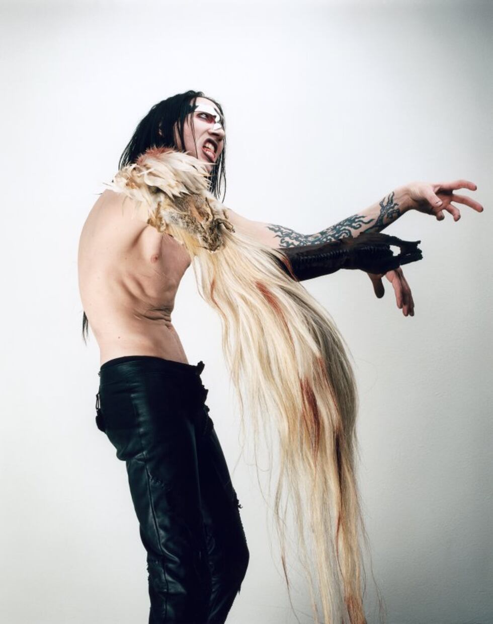 La primera exposición mundial del fotógrafo británico Perou sobre ...