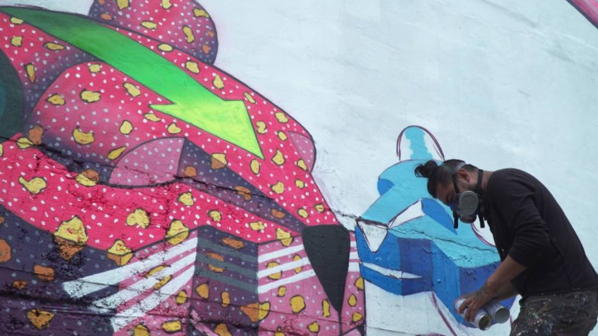 Spaik, el ‘street art’ heredero del muralismo mexicano | Vídeos | EL PAÍS