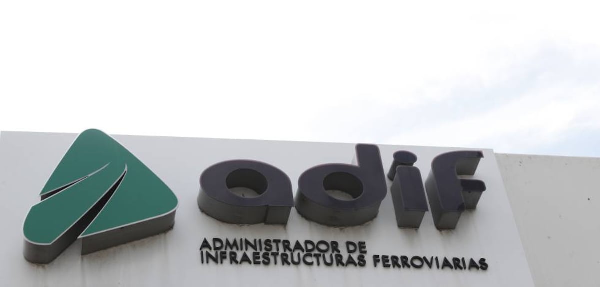 Adif recibe el interés de Telefónica, Orange y MásMóvil para implantar ...
