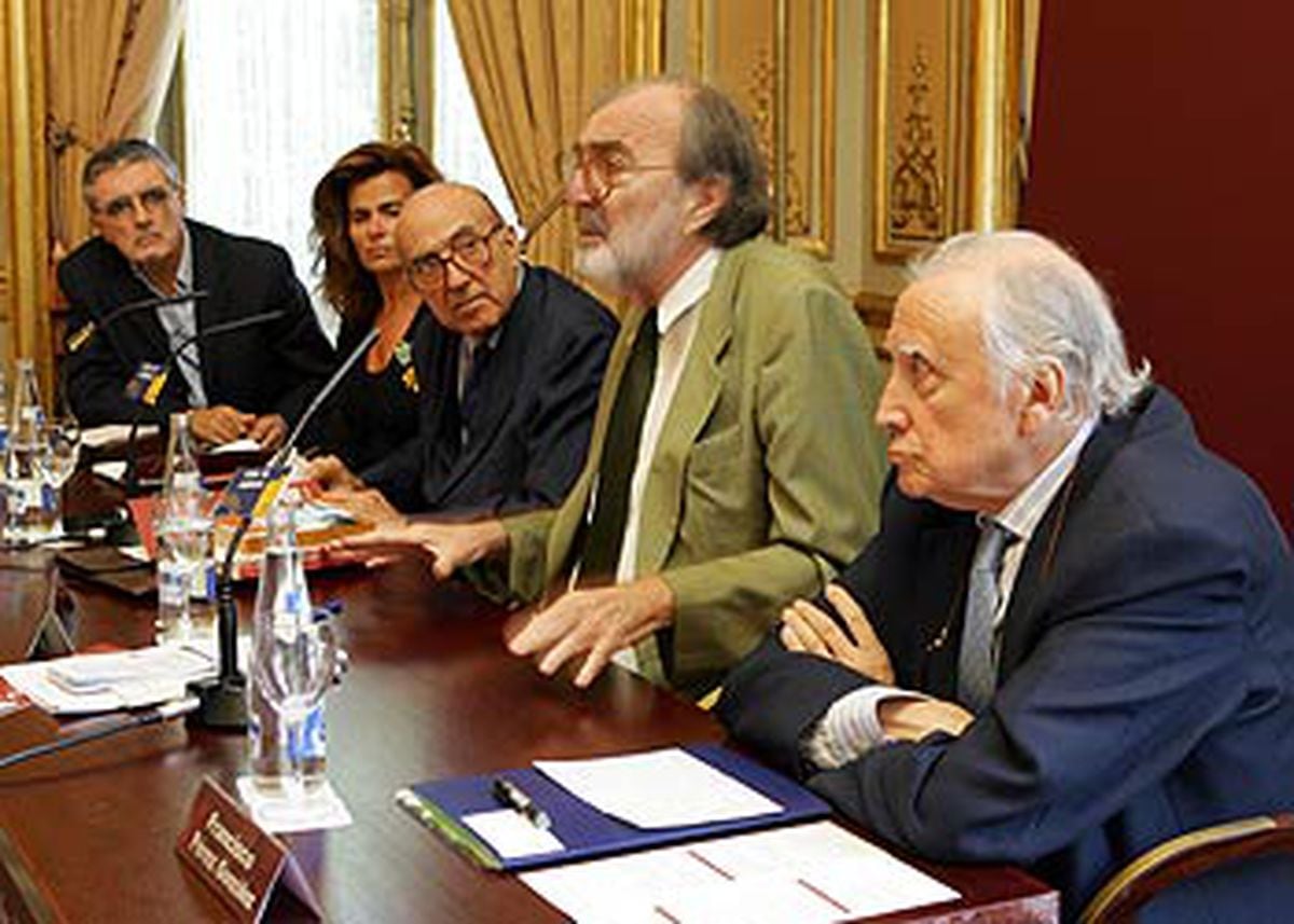 Enric Folch, Poppy Grijalbo, Lago Carballo, Javier Pradera y Francisco ...