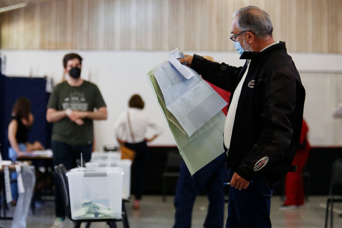 El voto de los adultos mayores tras la pandemia, factor clave en el ...