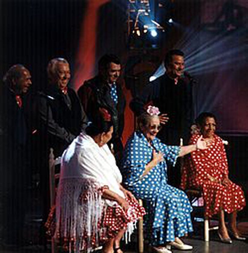 Fallece a los 78 años Esperanza García, voz y alma del grupo Triana ...