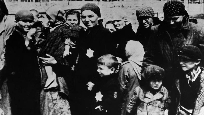 La fuga interminable de Josef Mengele, el médico de Auschwitz | Cultura ...