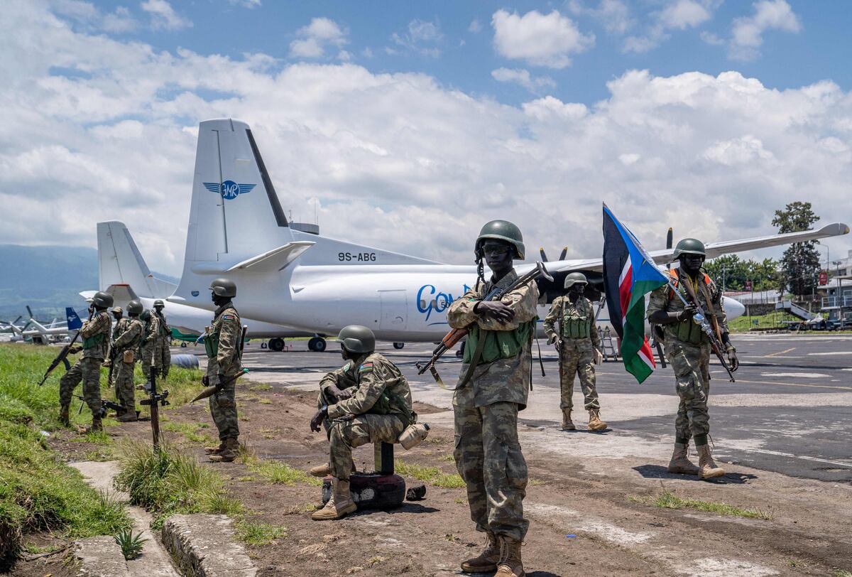 El despliegue de una fuerza militar africana en Congo frena el avance ...