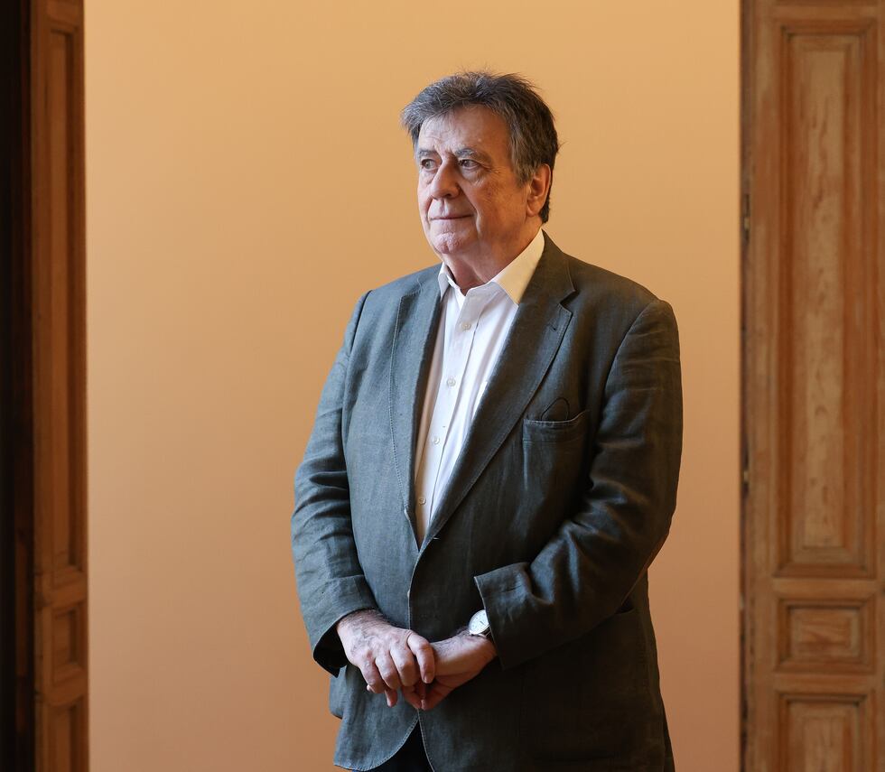 ‘La última función’, de Luis Landero: la ceniza fría de los sueños ...