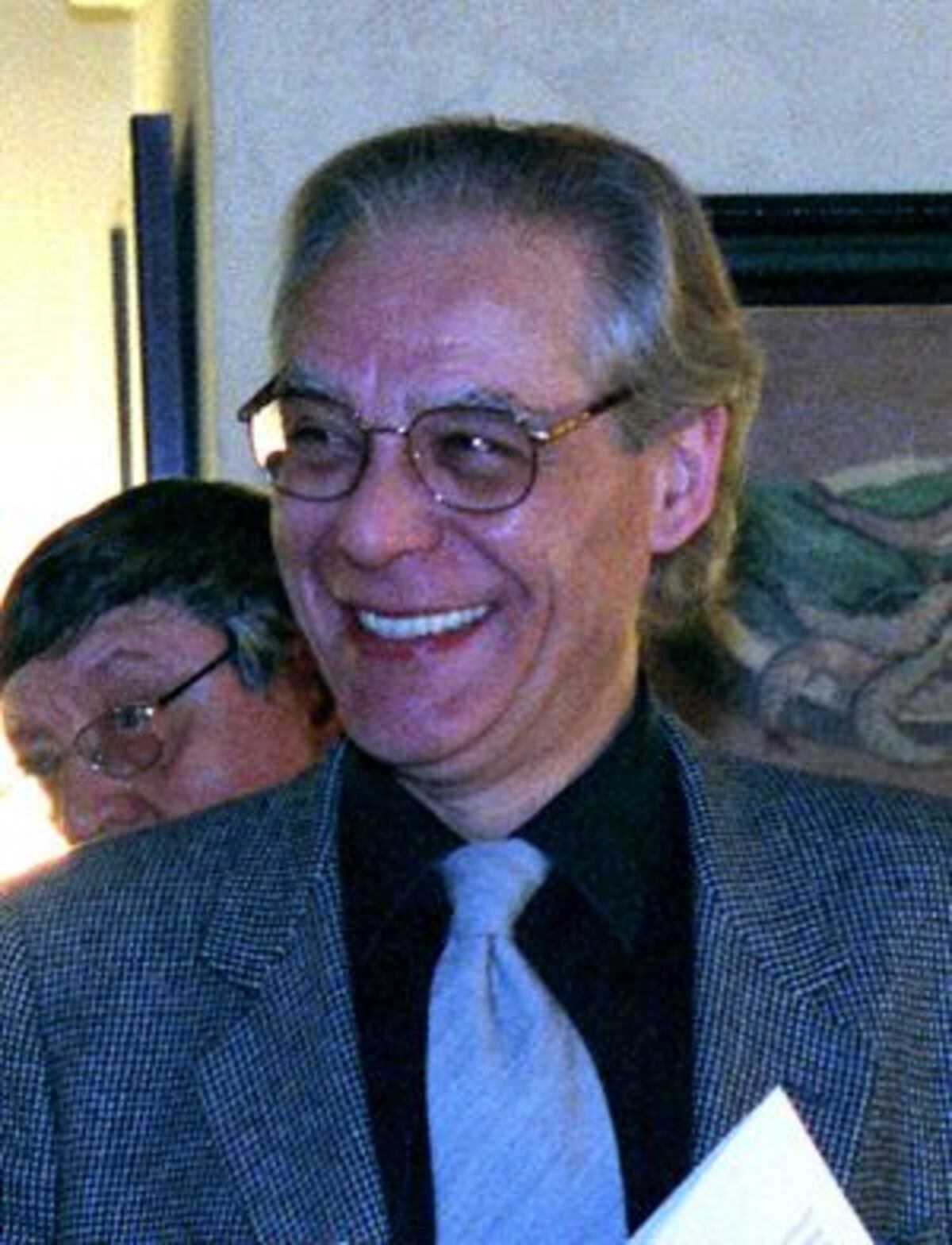 El poeta y escritor Guillermo Carnero gana el premio Lluis Guarner 2013 ...