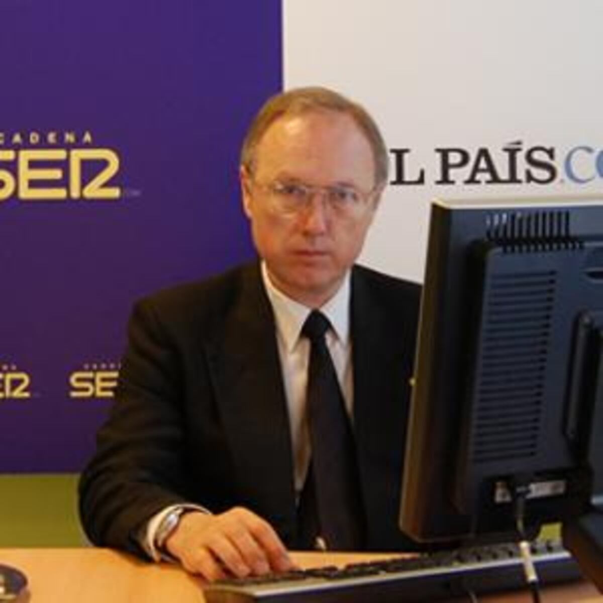 Entrevista con Alexander V. Surikov | Internacional | EL PAÍS