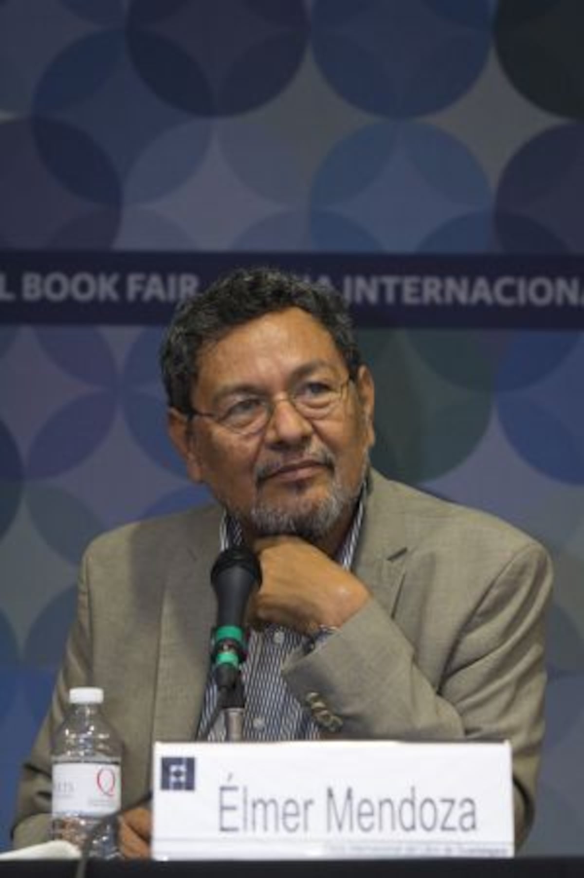 Élmer Mendoza: “La narcoliteratura no es oportunista” | Cultura | EL PAÍS