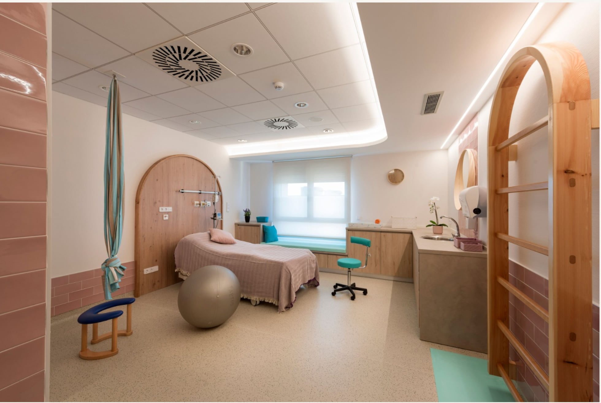 De la luz a los muebles: los nuevos paritorios vienen diseñados para ...