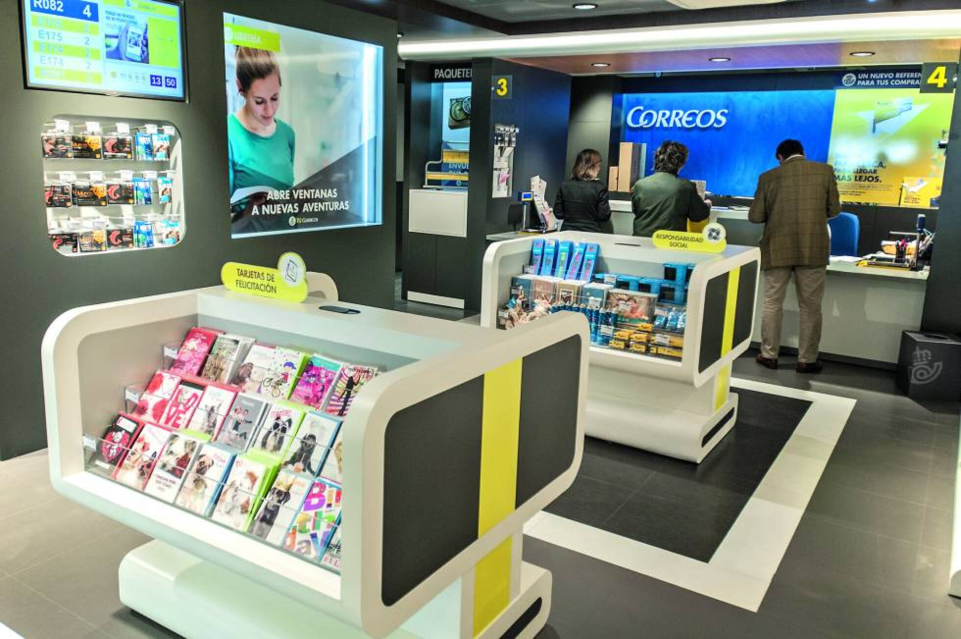 El servicio postal nos acerca a la Administración | Economía | EL PAÍS