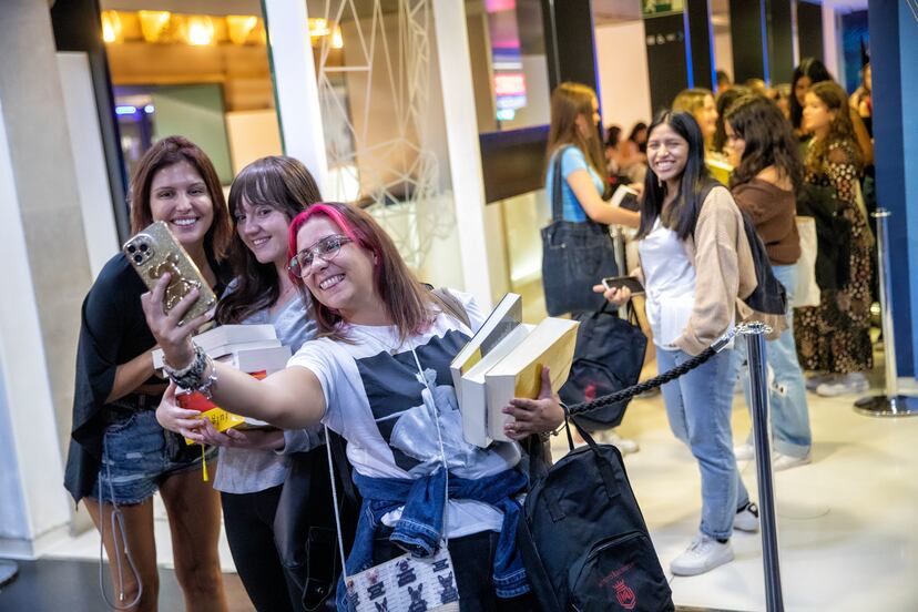 Tracy Wolff, la escritora que desata pasiones entre los jóvenes con su ...