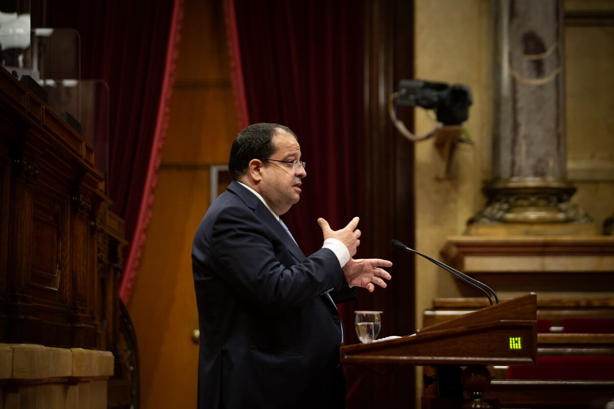 Joan Ignasi Elena: La soledad del conseller de Interior | Noticias de ...