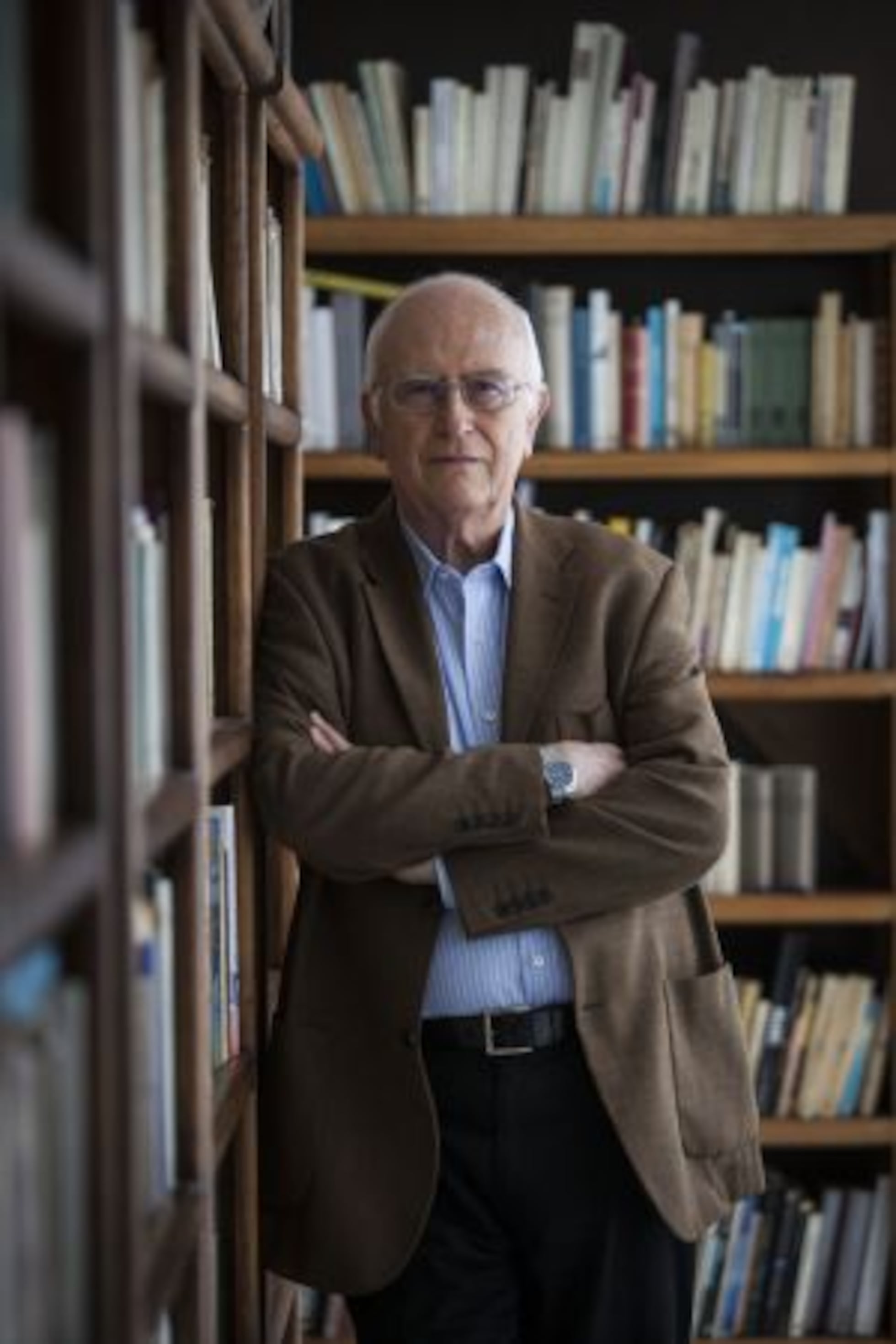 Roger Bartra: Bartra: “El individuo hiperconectado está más solo que ...