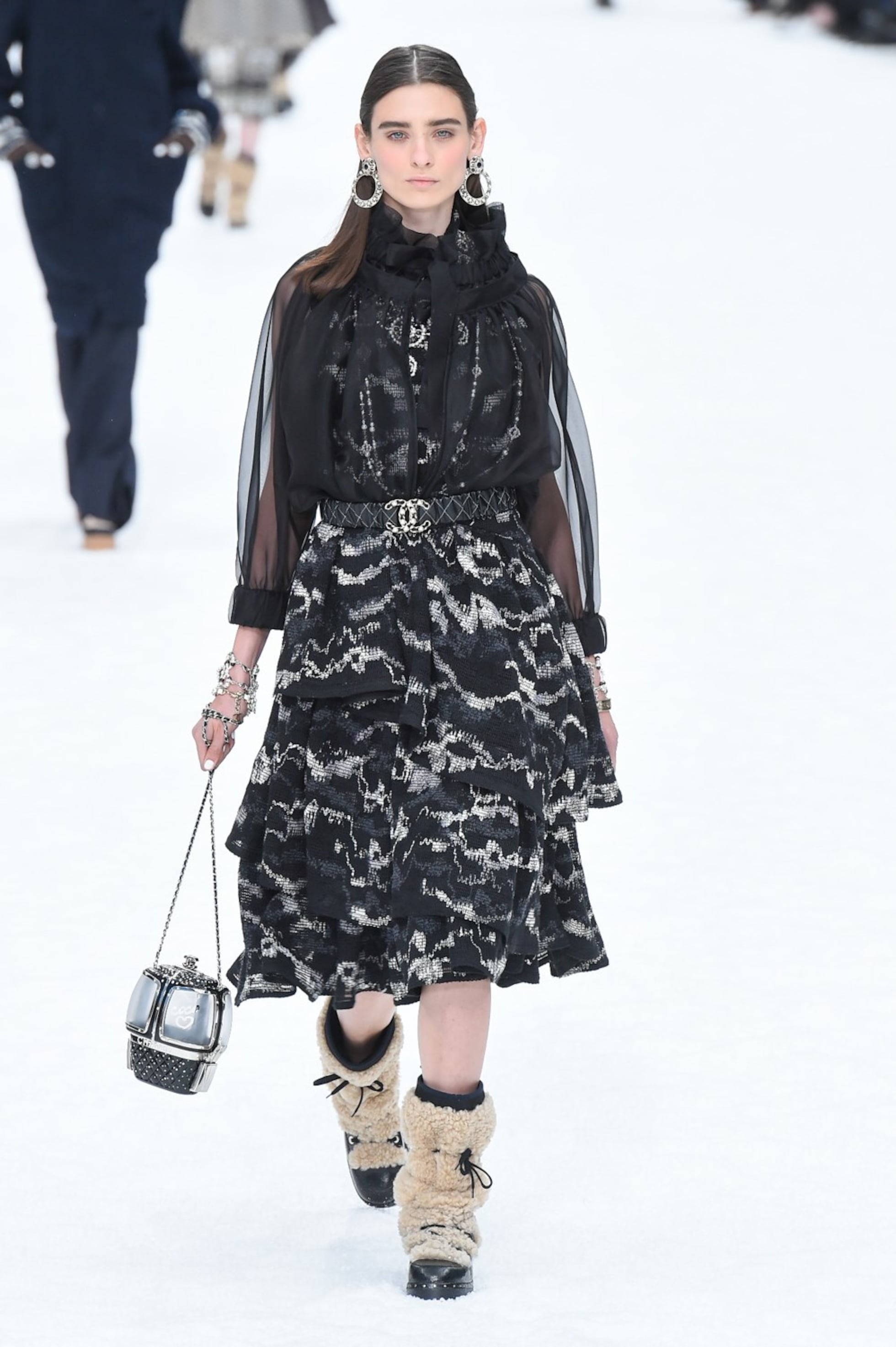 La última colección de Karl Lagerfeld para Chanel | Fotos | Pasarelas ...