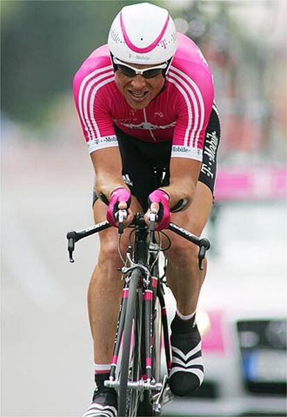 Ullrich gana la contrarreloj y Basso mantiene el liderato | Deportes ...
