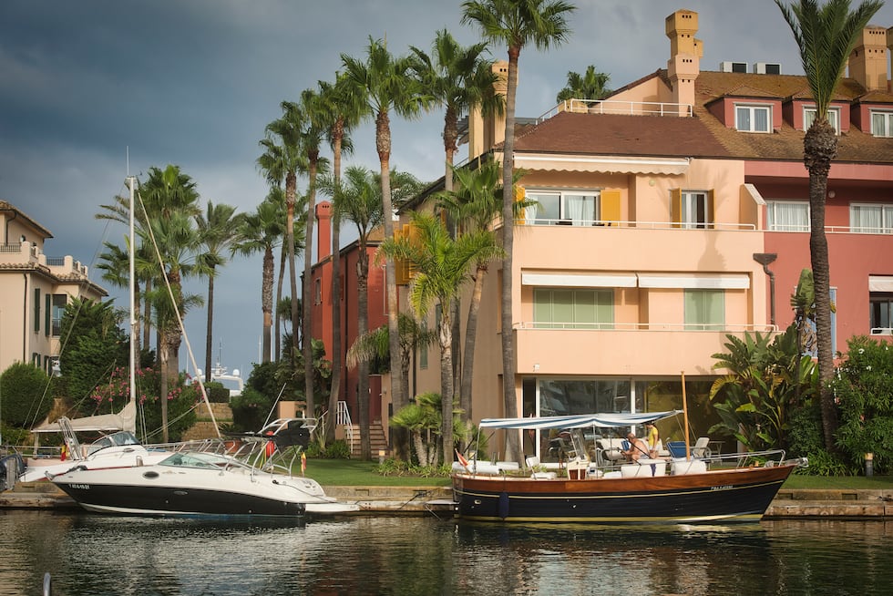 Sotogrande: 60 años de la urbanización creada por y para ricos donde ...