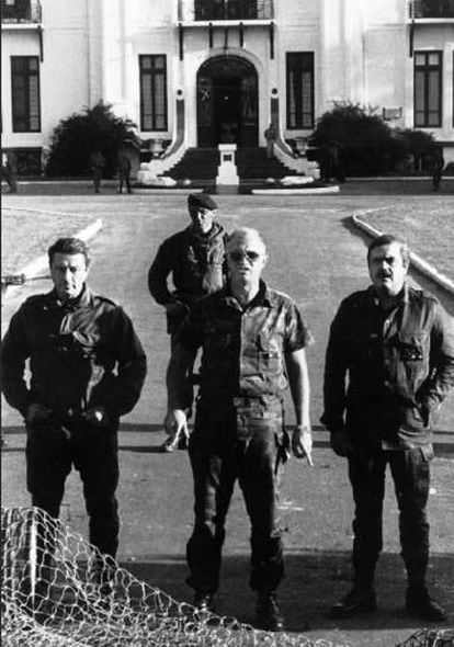 Aldo Rico: El desfile de un militar golpista enreda al ministro de ...