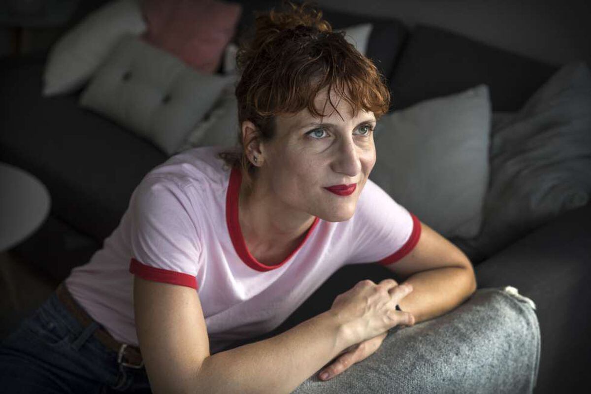 Elisa Ferrer: Una enorme historia pequeña | Babelia | EL PAÍS