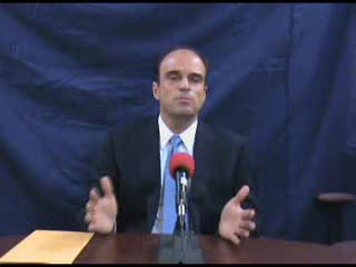 El abogado Rodrigo Rosenberg acusa al Presidente de Guatemala de su ...