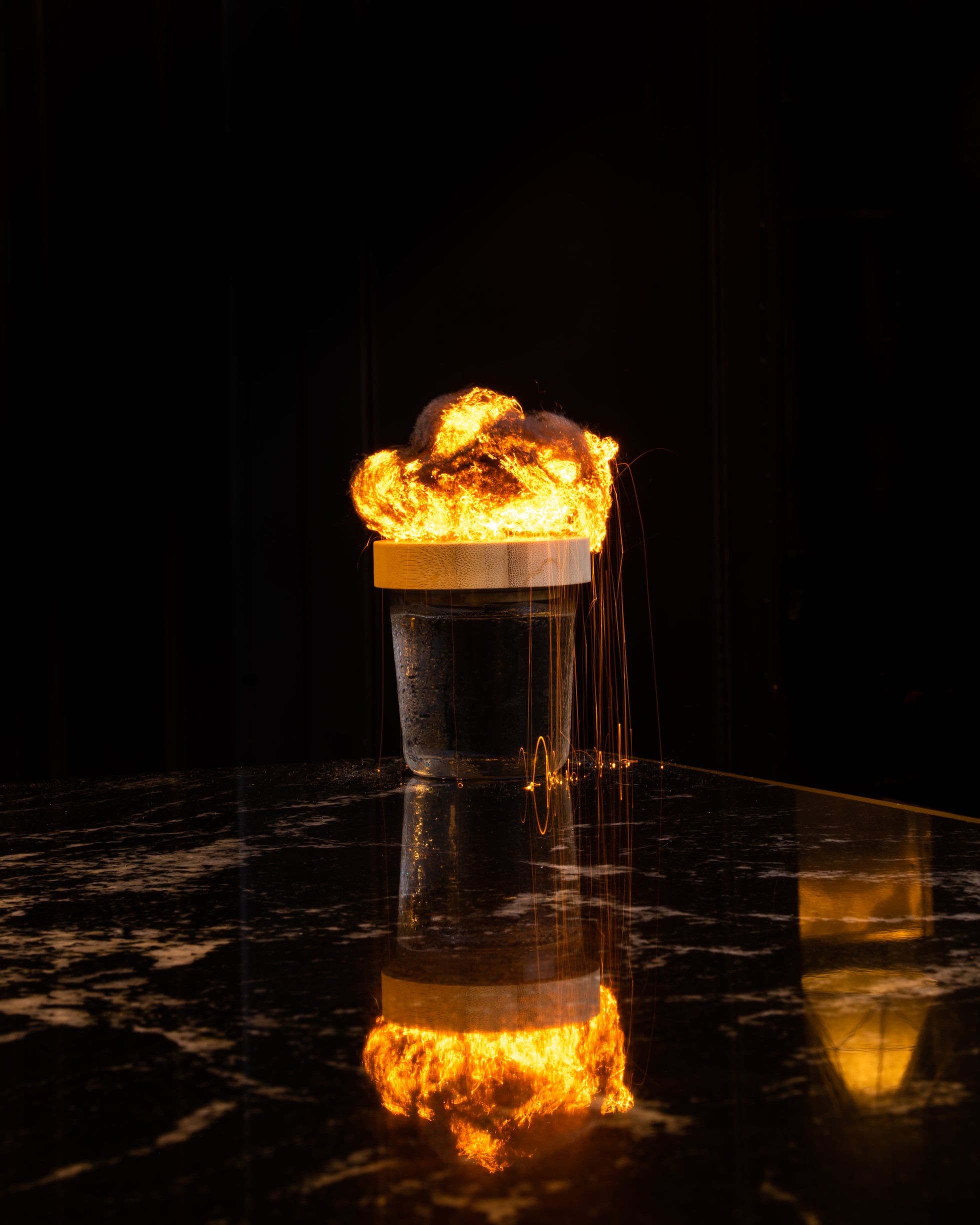 Cómo ha llegado una bebida ritual como el mezcal a ser uno de los ...