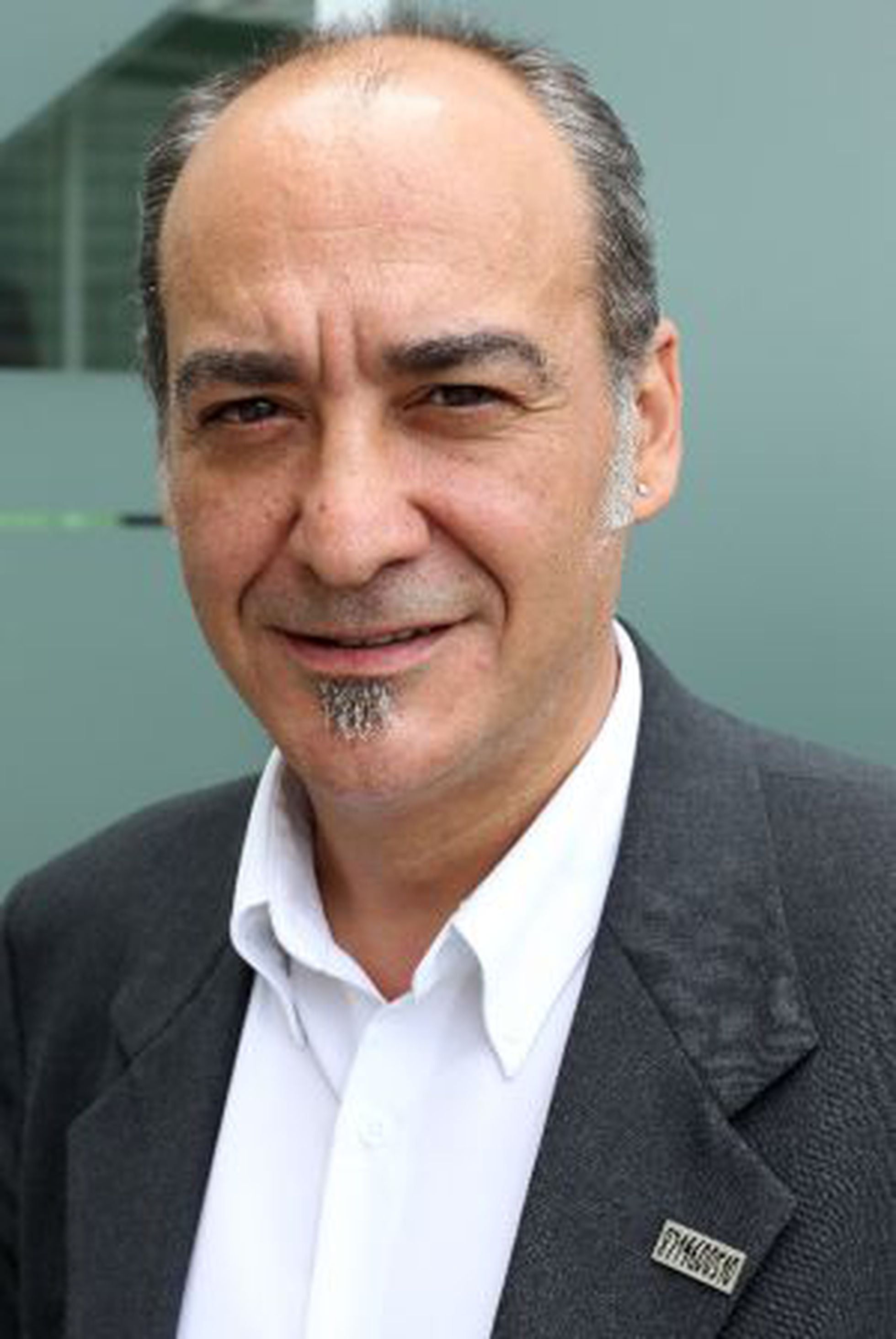 Martín Garitano luce un pin con el número de preso de Arnaldo Otegi ...