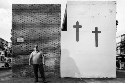 De profesión, sepulturero | Fotos | Fotos | EL PAÍS