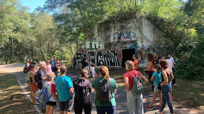 Un paseo entre trincheras y una antigua fábrica de explosivos a las ...